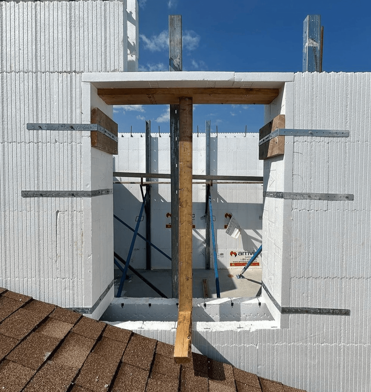 Amvic™ ICF Blocks: Buy R22 & R30 Insulated Concrete Forms