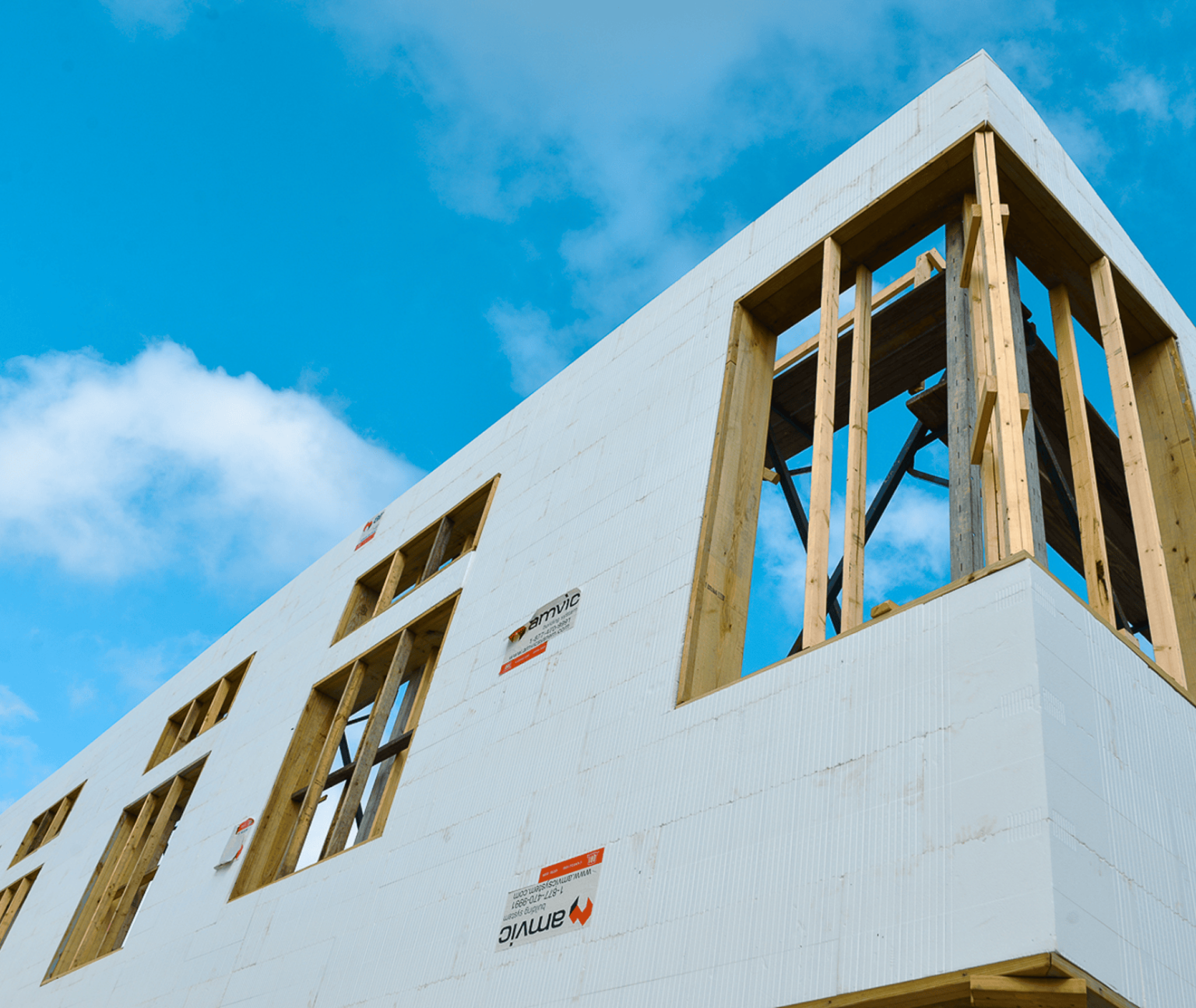 Amvic™ ICF Blocks: Buy R22 & R30 Insulated Concrete Forms